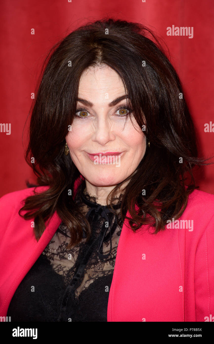 Sally dexter hi-res stock photography and images - Alamy