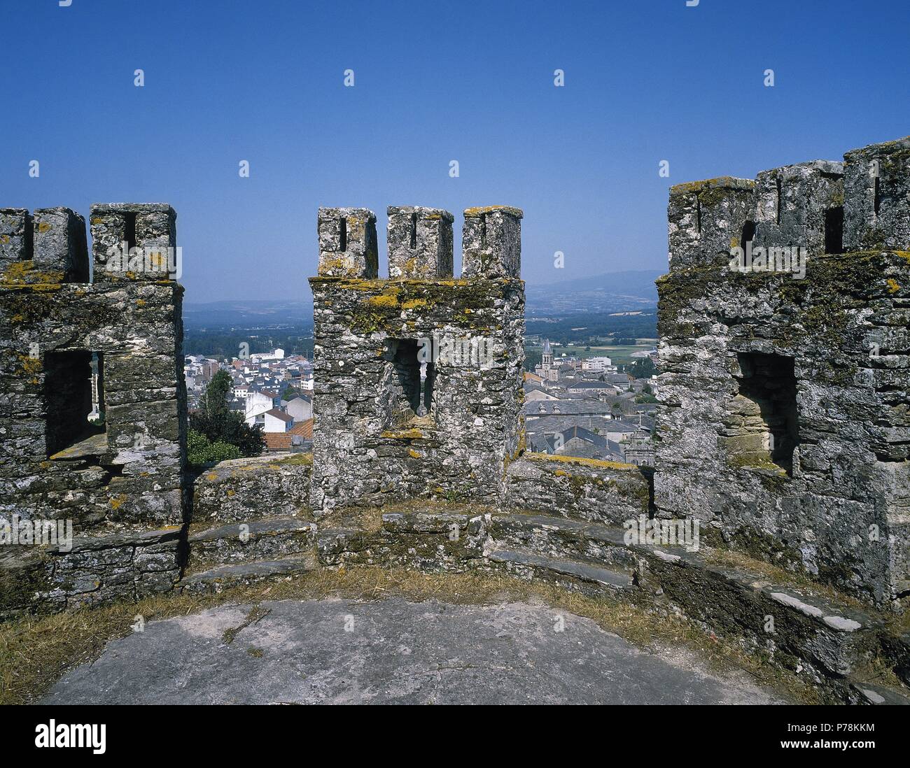 Sarria castle hi-res stock photography and images - Alamy