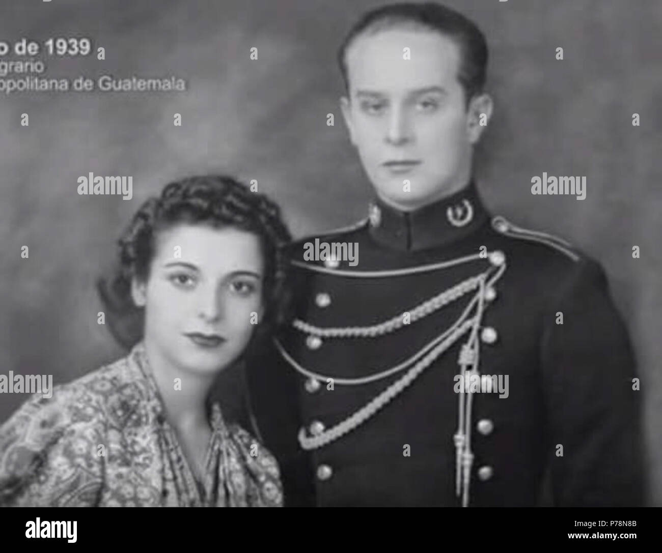 Español: Jacobo Árbenz y su señora, María Cristina Vilanova el día de ...