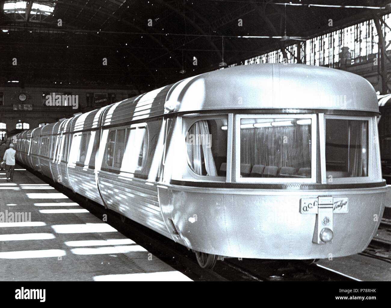 Talgo locomotive hi-res stock photography and images - Alamy