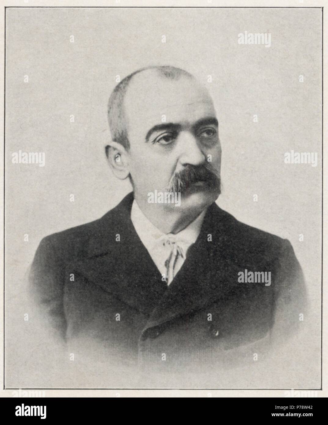 Pharmacist 20th century hi-res stock photography and images - Alamy