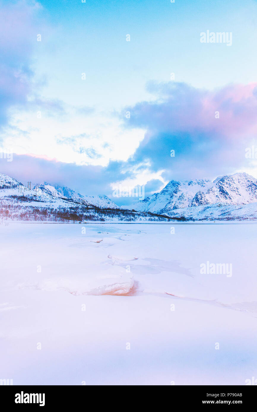 Northern lights artic circle norway hi-res stock photography and images ...