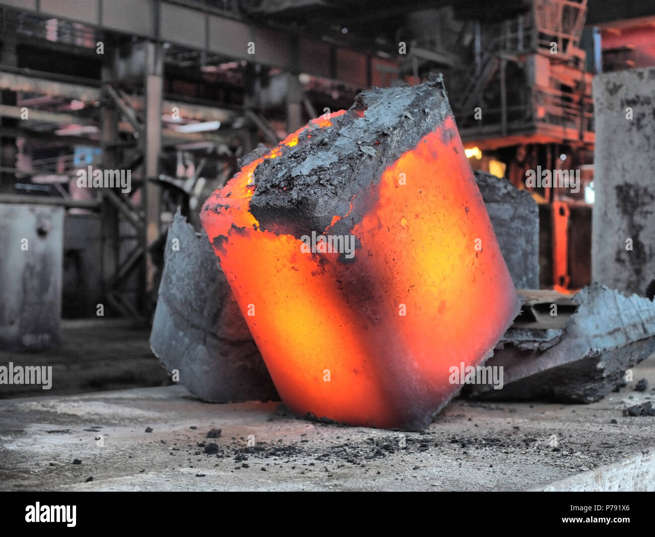Steel ingot hi-res stock photography and images - Alamy