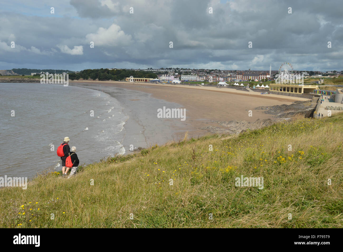 Barry island beach people hi-res stock photography and images - Alamy