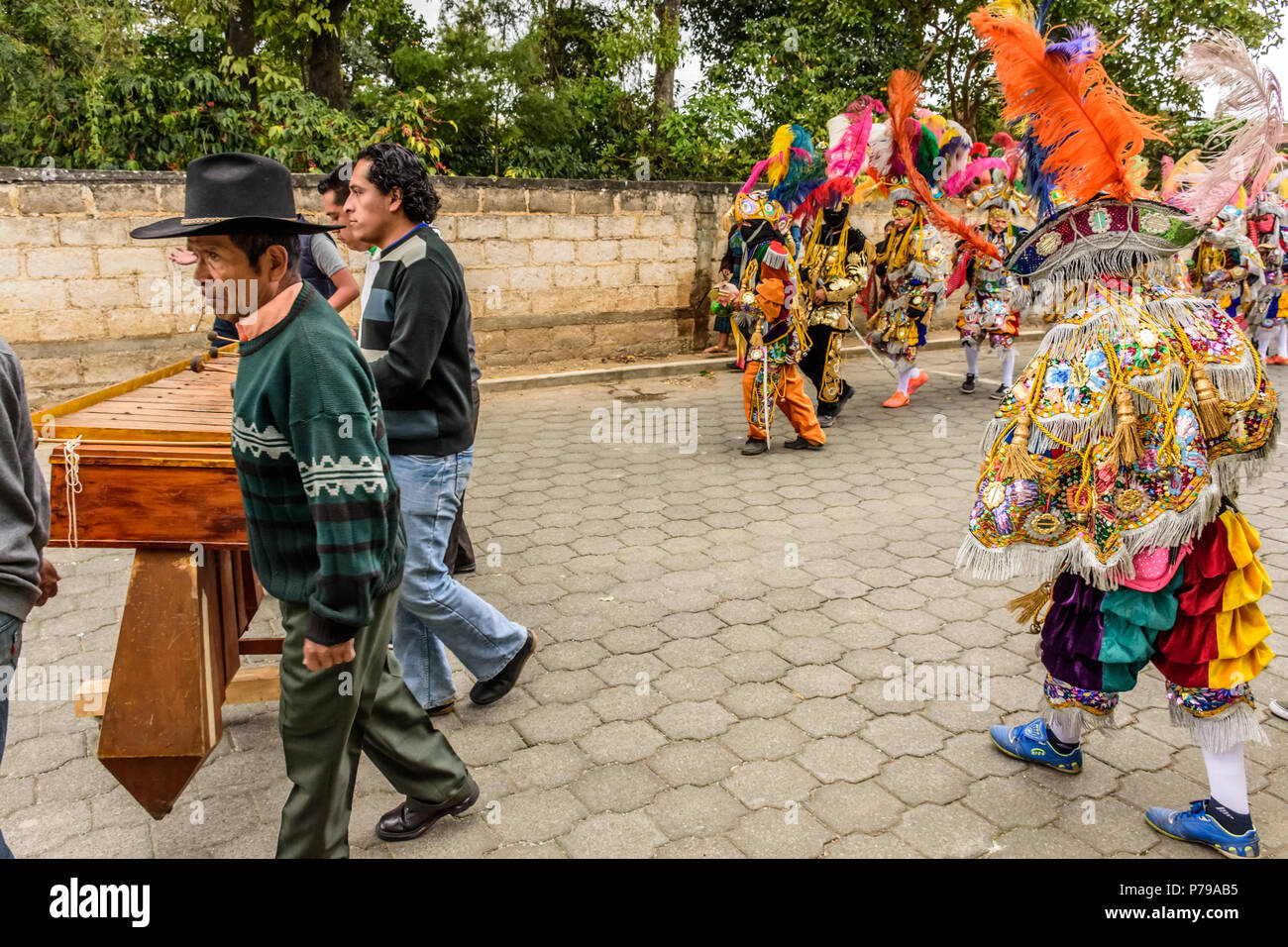 People musicians marimba hi-res stock photography and images - Alamy
