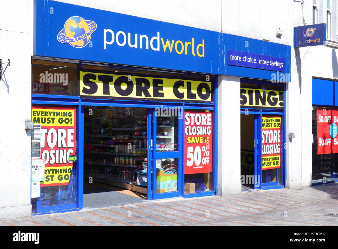 Poundworld closing down hi-res stock photography and images - Alamy