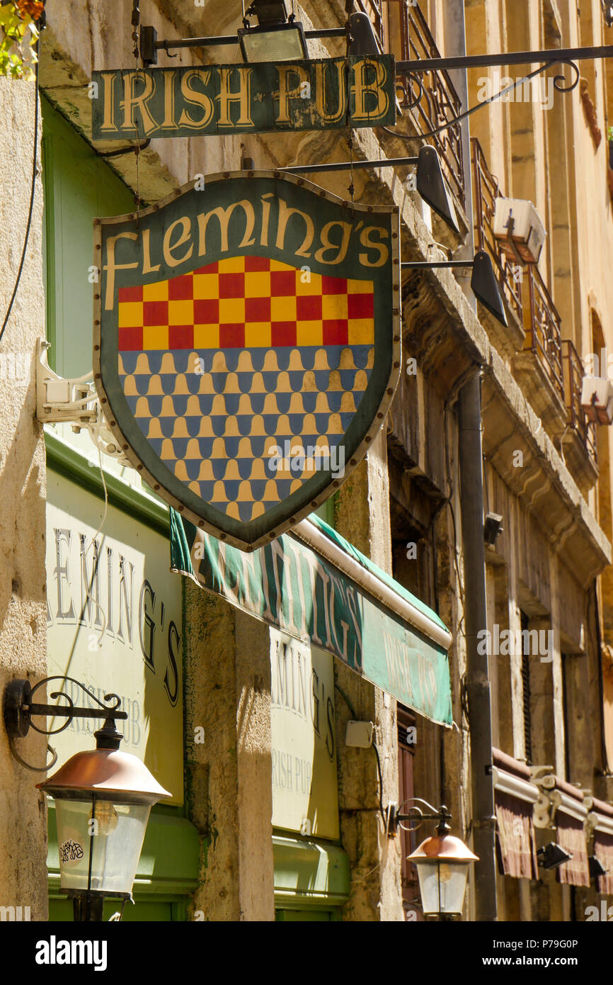 Fleming's Irish Pub, SaintJean district, Lyon, France Stock Photo - Alamy