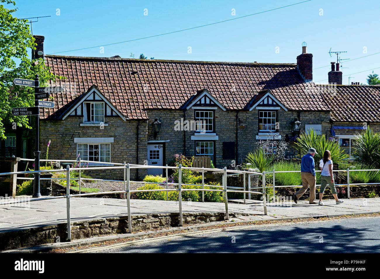 Thornton dale yorkshire village hi-res stock photography and images - Alamy