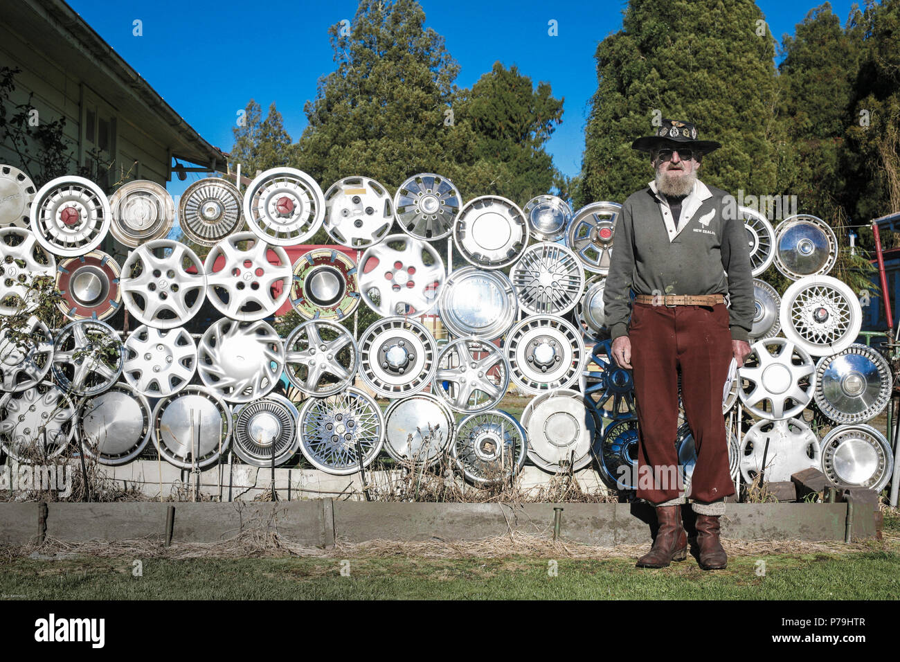 Silver hubcaps hi-res stock photography and images - Alamy