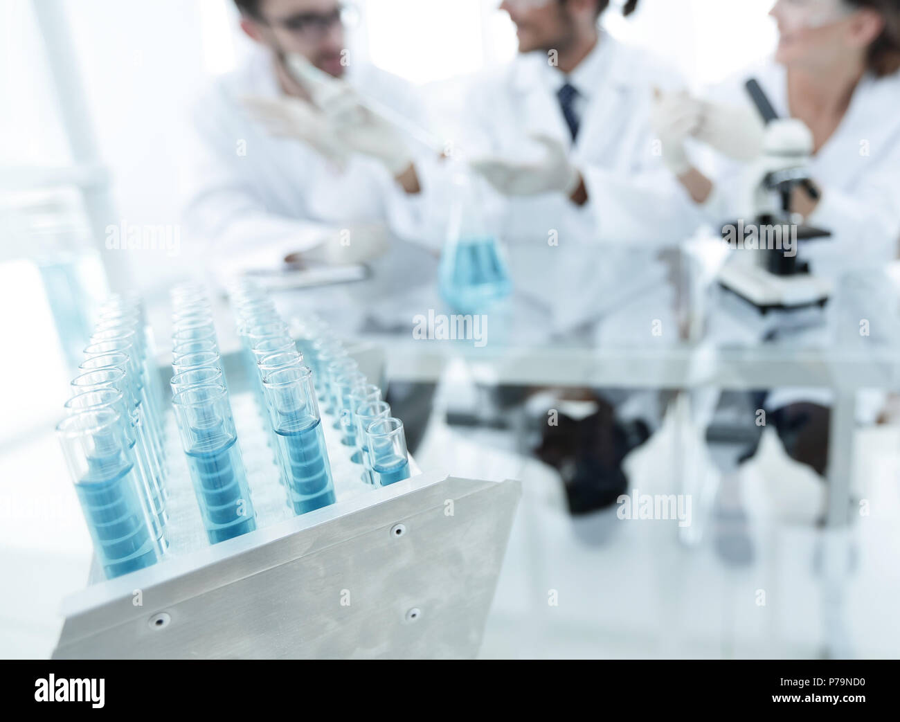 Glass head flask hi-res stock photography and images - Alamy