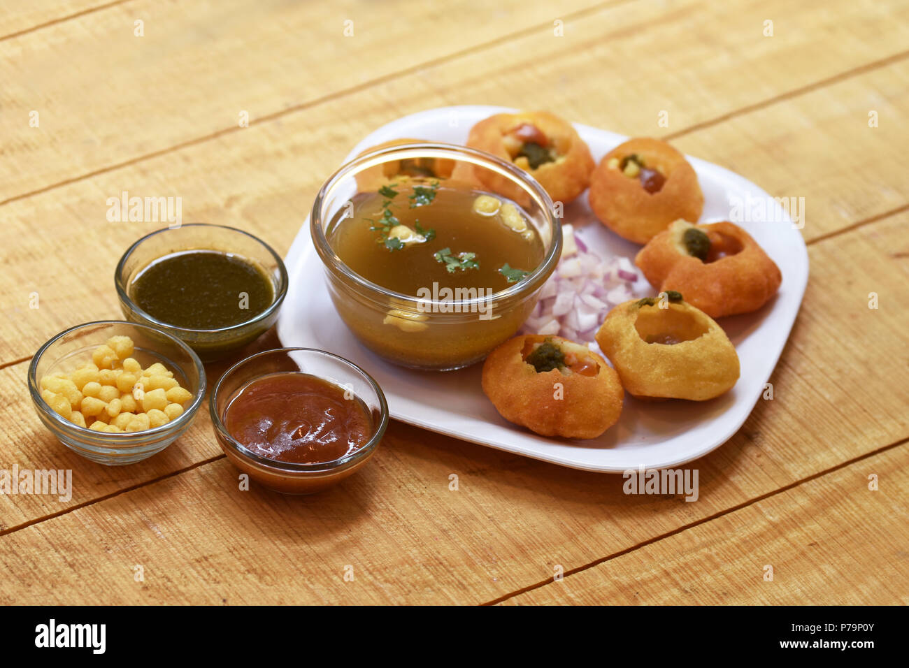 Indian chat food hi-res stock photography and images - Alamy