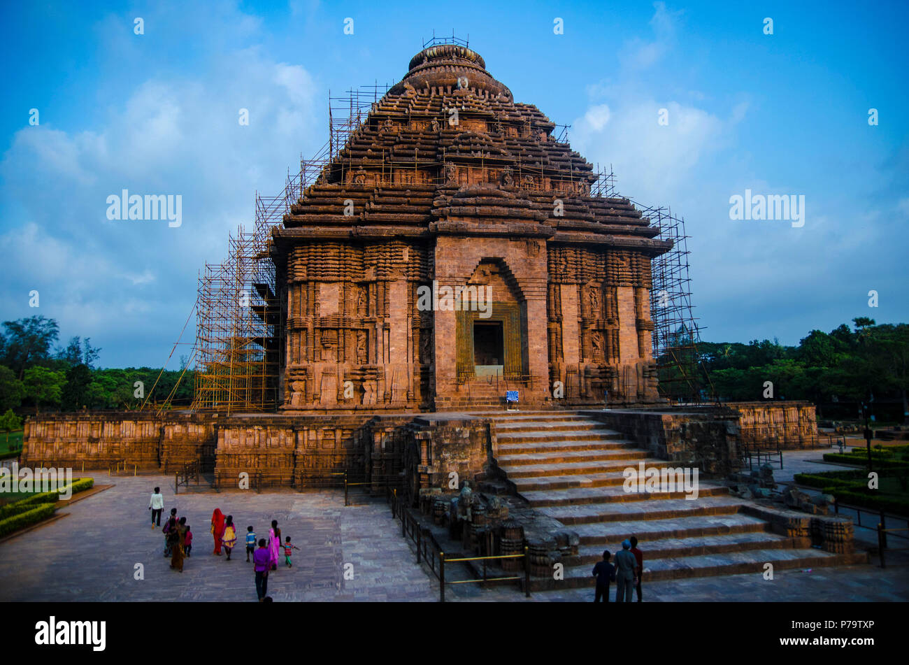Konark sculptures hi-res stock photography and images - Alamy