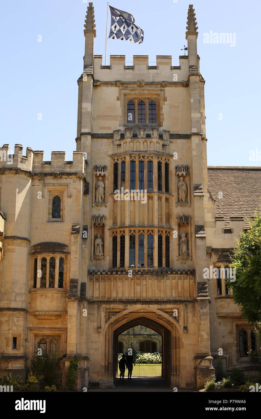 Magdalene college library hi-res stock photography and images - Alamy
