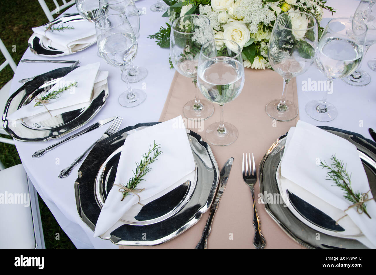 Formal dinner party hi-res stock photography and images - Alamy