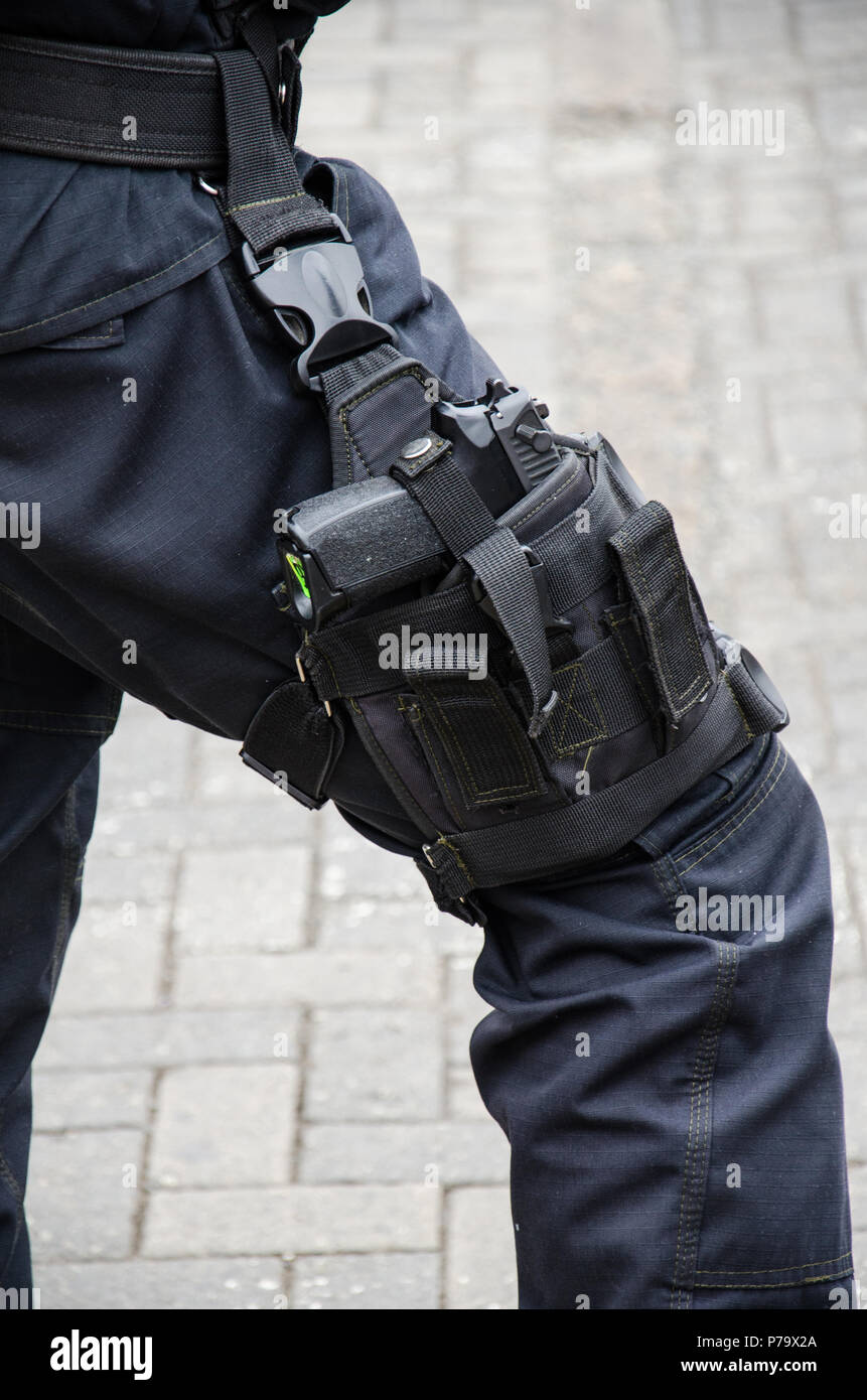 Dc police uniform hi-res stock photography and images - Alamy