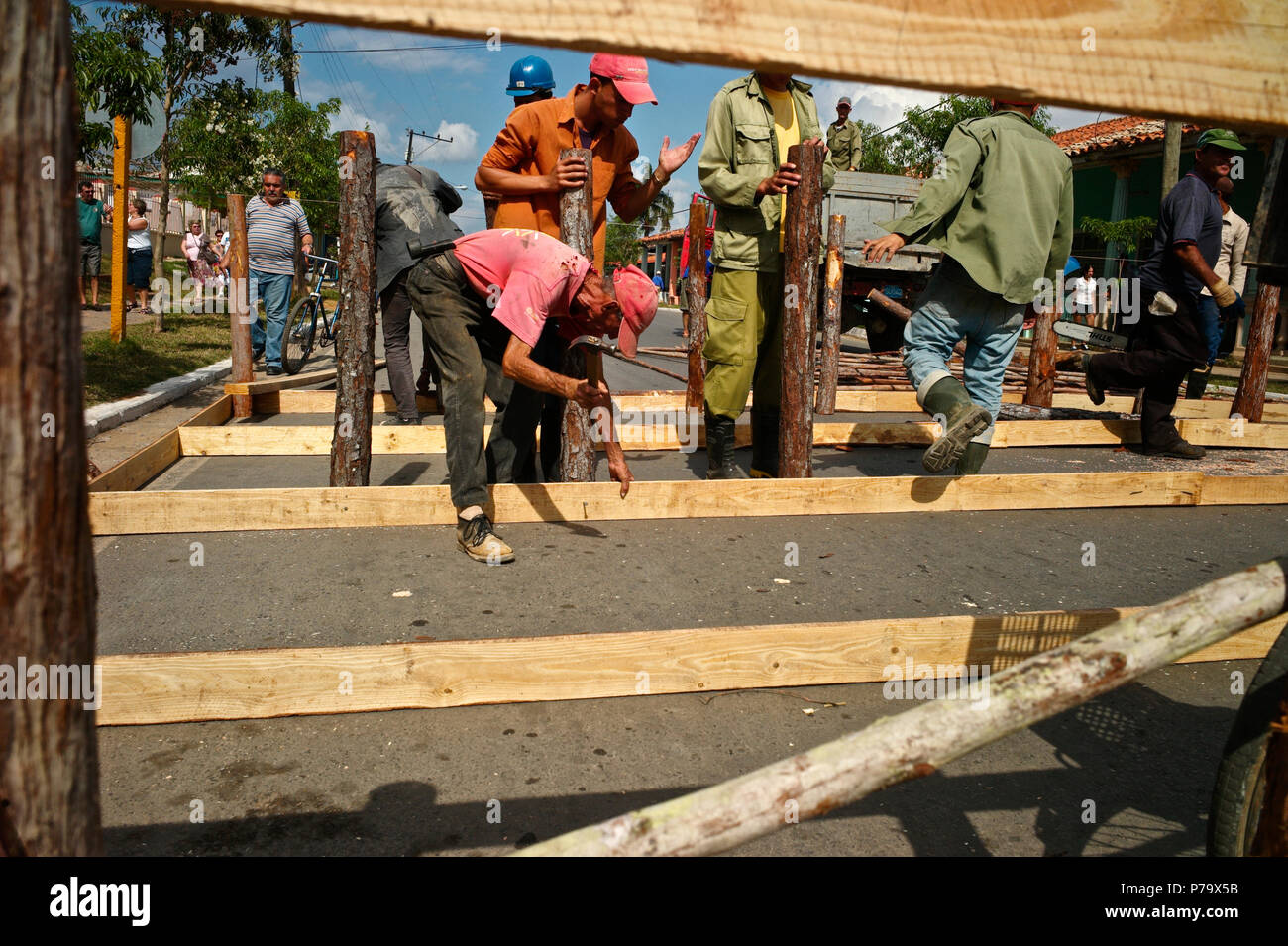 Cuban workers hi-res stock photography and images - Alamy