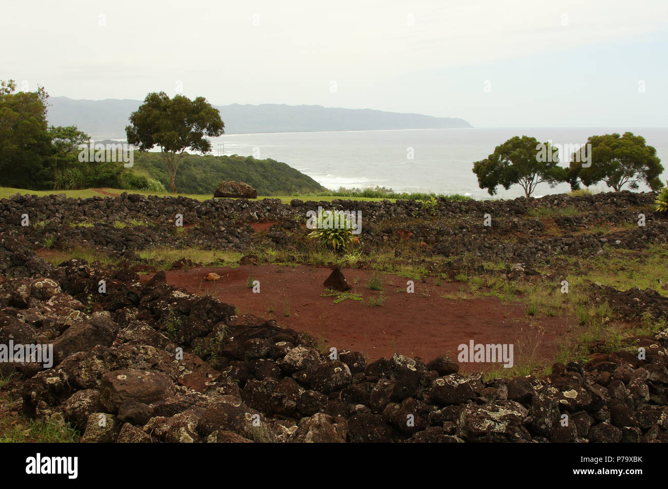Puu O Mahuka Heiau State Historic Site. A Sacred Place of the Gods ...