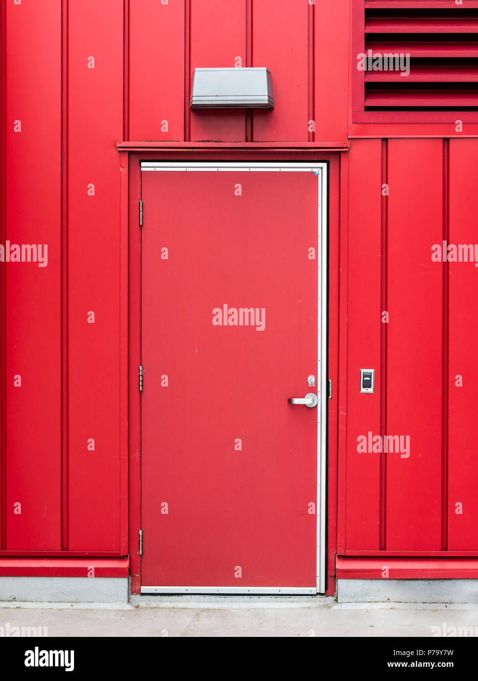 Minimal red hi-res stock photography and images - Alamy