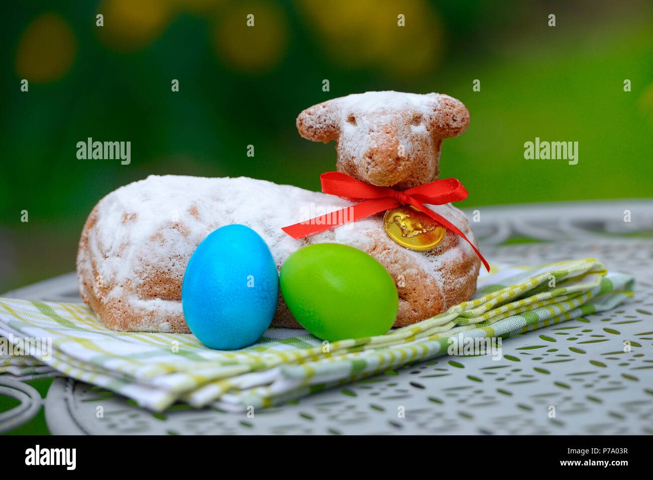 Easter food lamb hi-res stock photography and images - Alamy