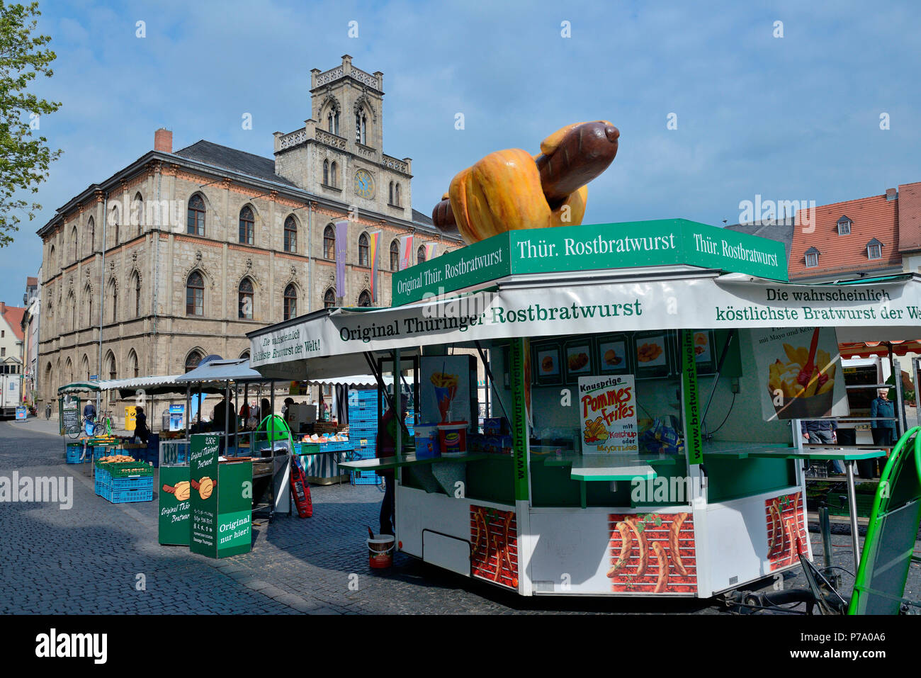 Bratwurst stand hi-res stock photography and images - Alamy Bratwurst stand hi-res stock photography and images - Alamy