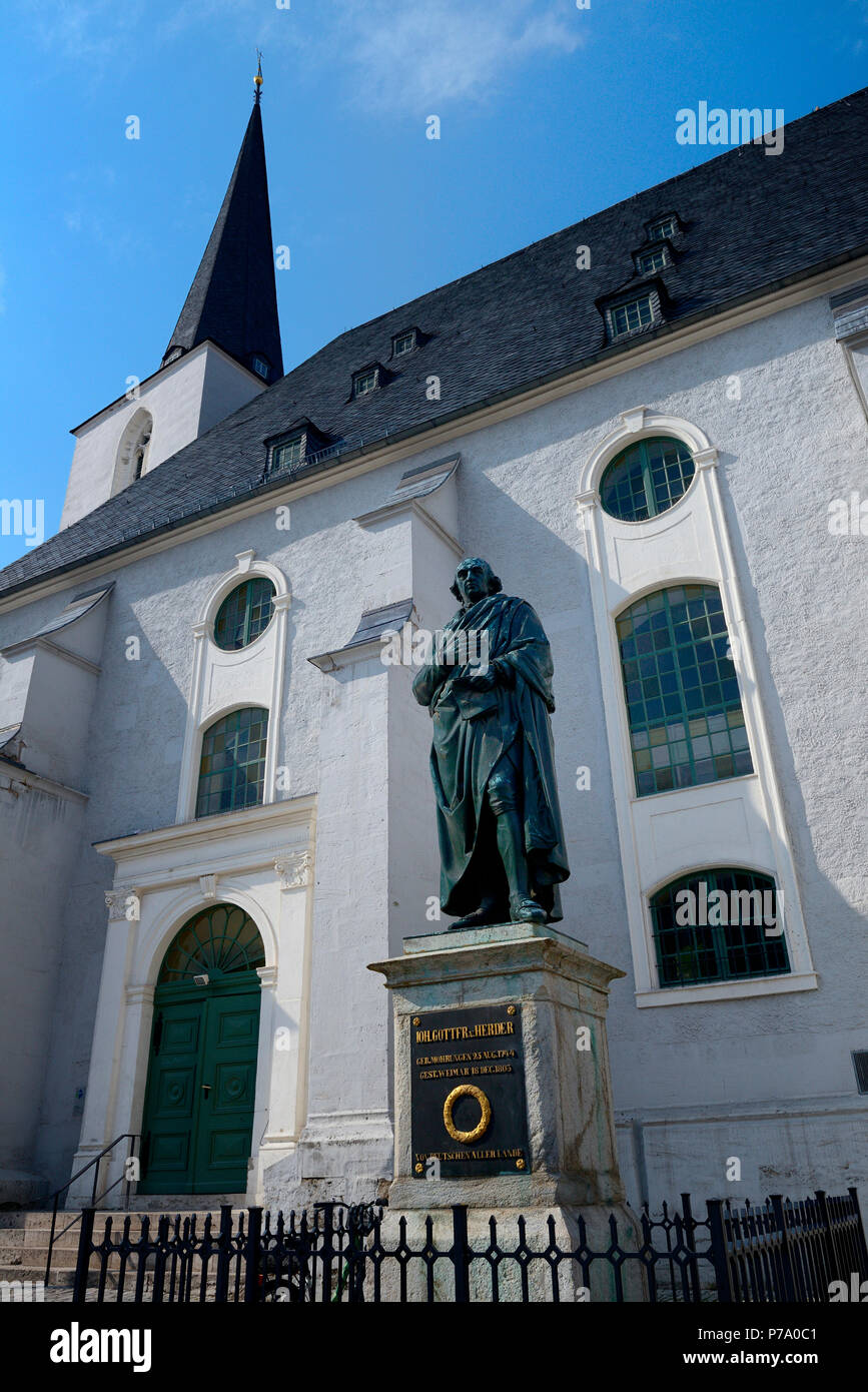 Herderkirche stadtkirche st peter und paul und herder statue hi-res ...