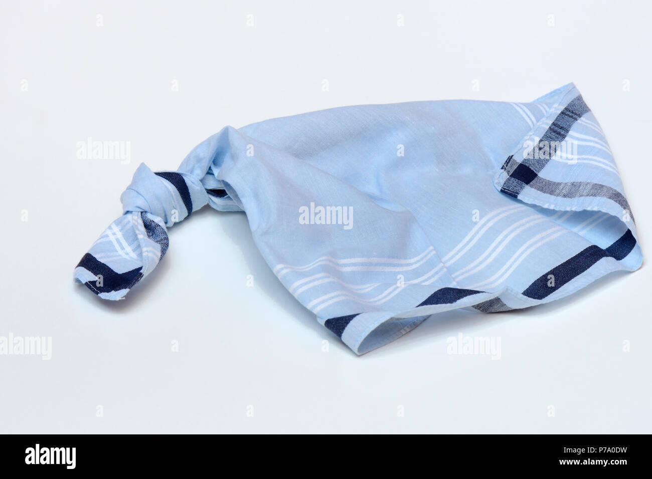 Knot cut out hi-res stock photography and images - Alamy