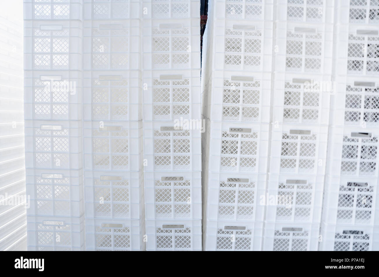 Plastic shipping boxes hi-res stock photography and images - Alamy