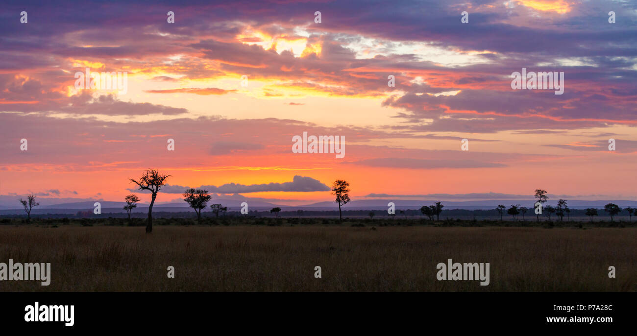 Oloololo escarpment hi-res stock photography and images - Alamy