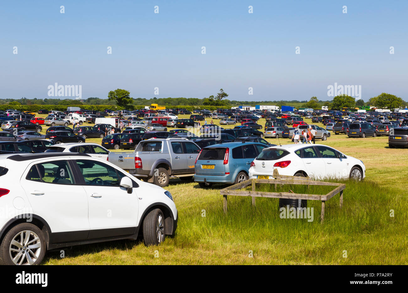 Grass car park space hi-res stock photography and images - Alamy