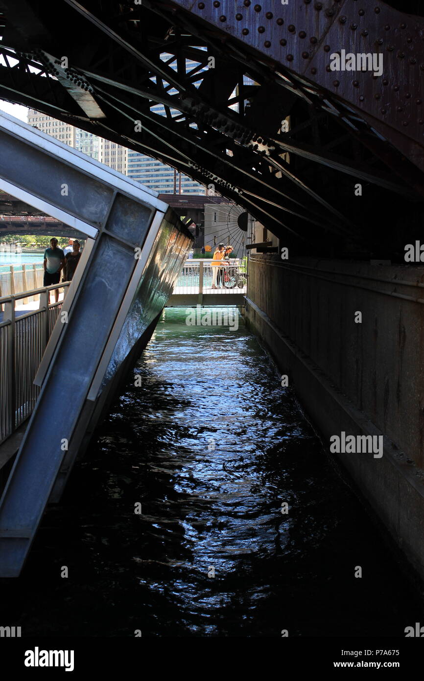 Under the Clark Street bridge along the Chicago River at downtown ...