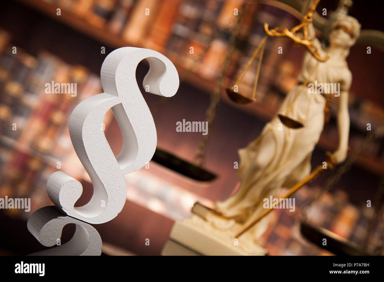 Court gavel,Law theme, mallet of justice, Paragraph, mirror background ...