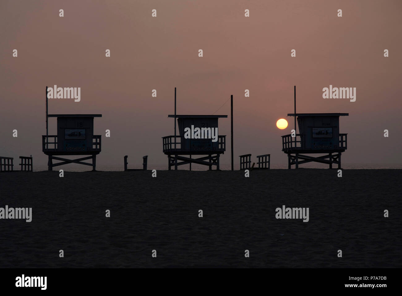 Lifeguard towers hi-res stock photography and images - Alamy