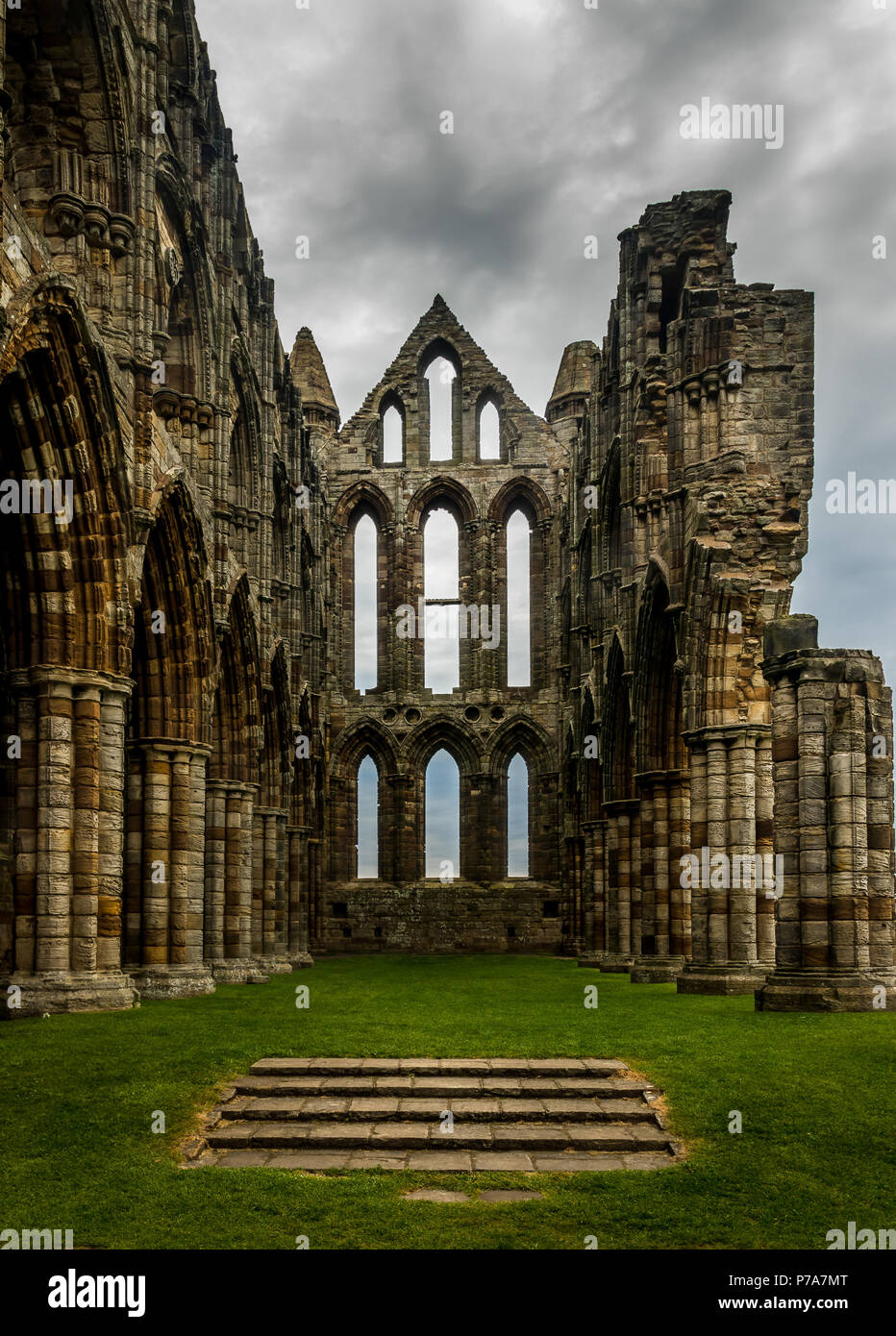 Historical yorkshire buildings hi-res stock photography and images - Alamy