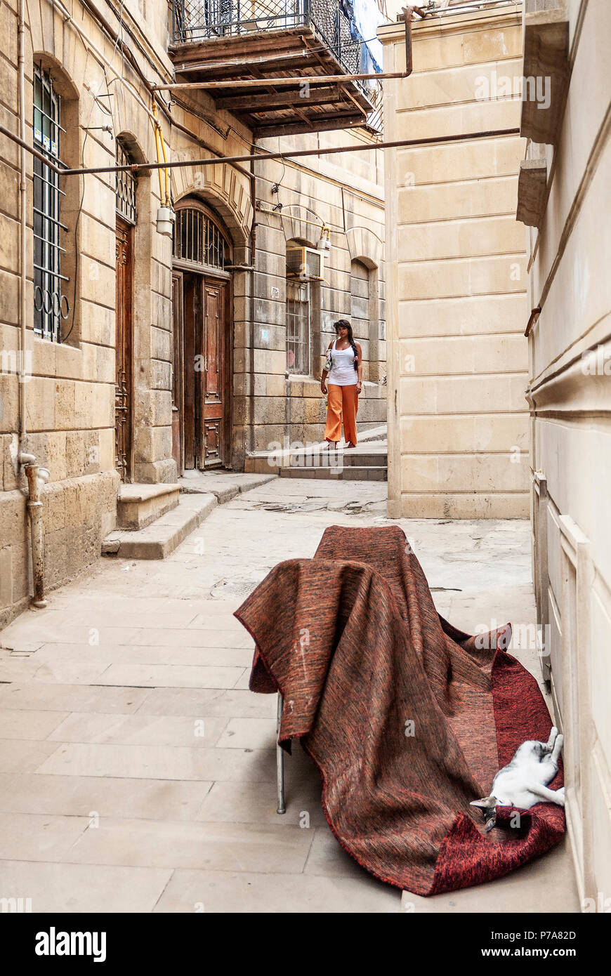 Baku street view hi-res stock photography and images - Alamy