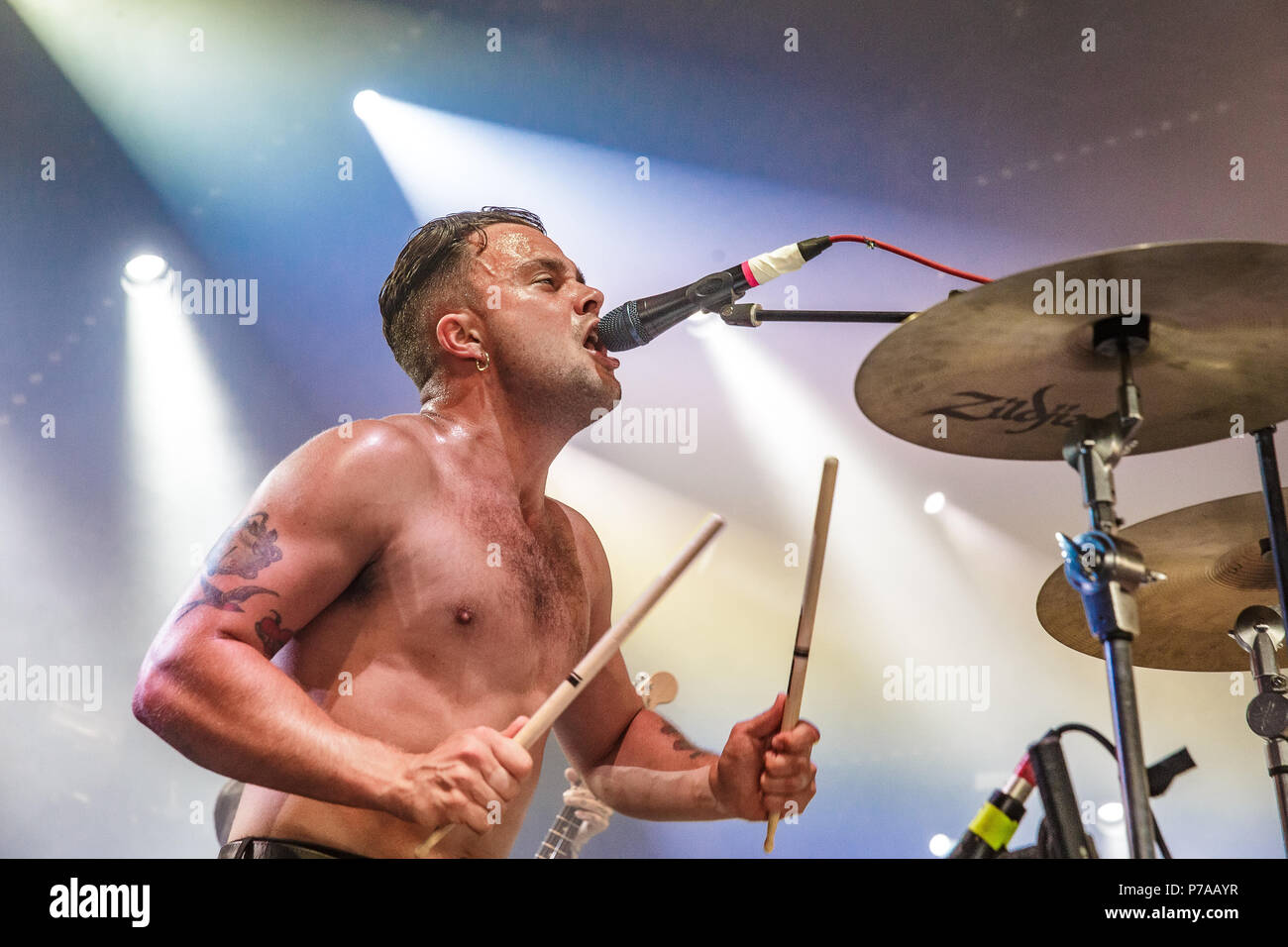 Isaac holman hi-res stock photography and images - Alamy