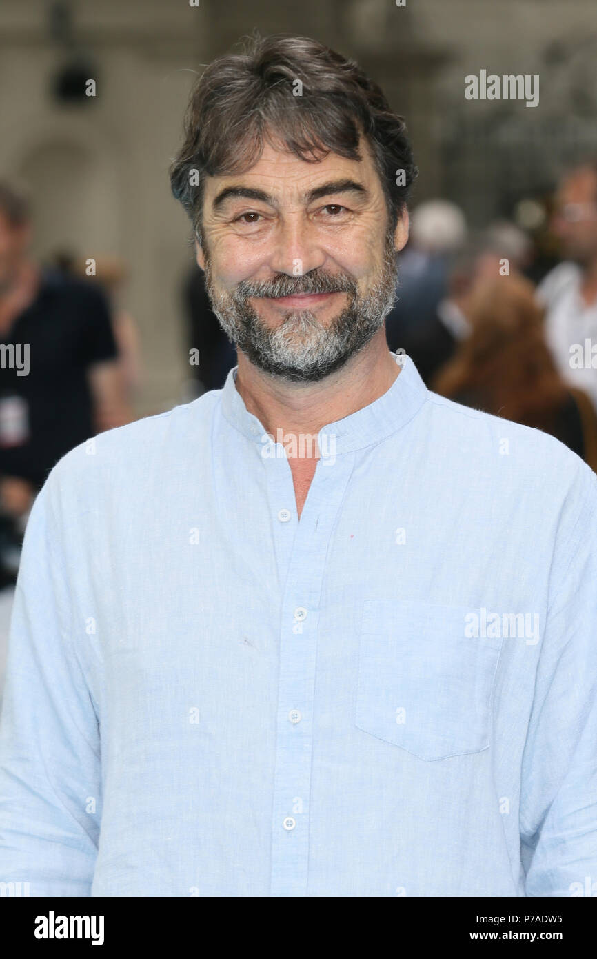 Nathaniel parker actor hi-res stock photography and images - Alamy