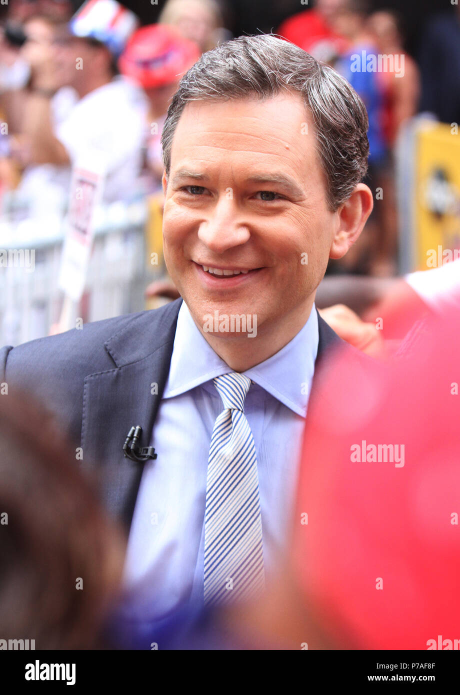 Good morning america dan harris hi-res stock photography and images - Alamy