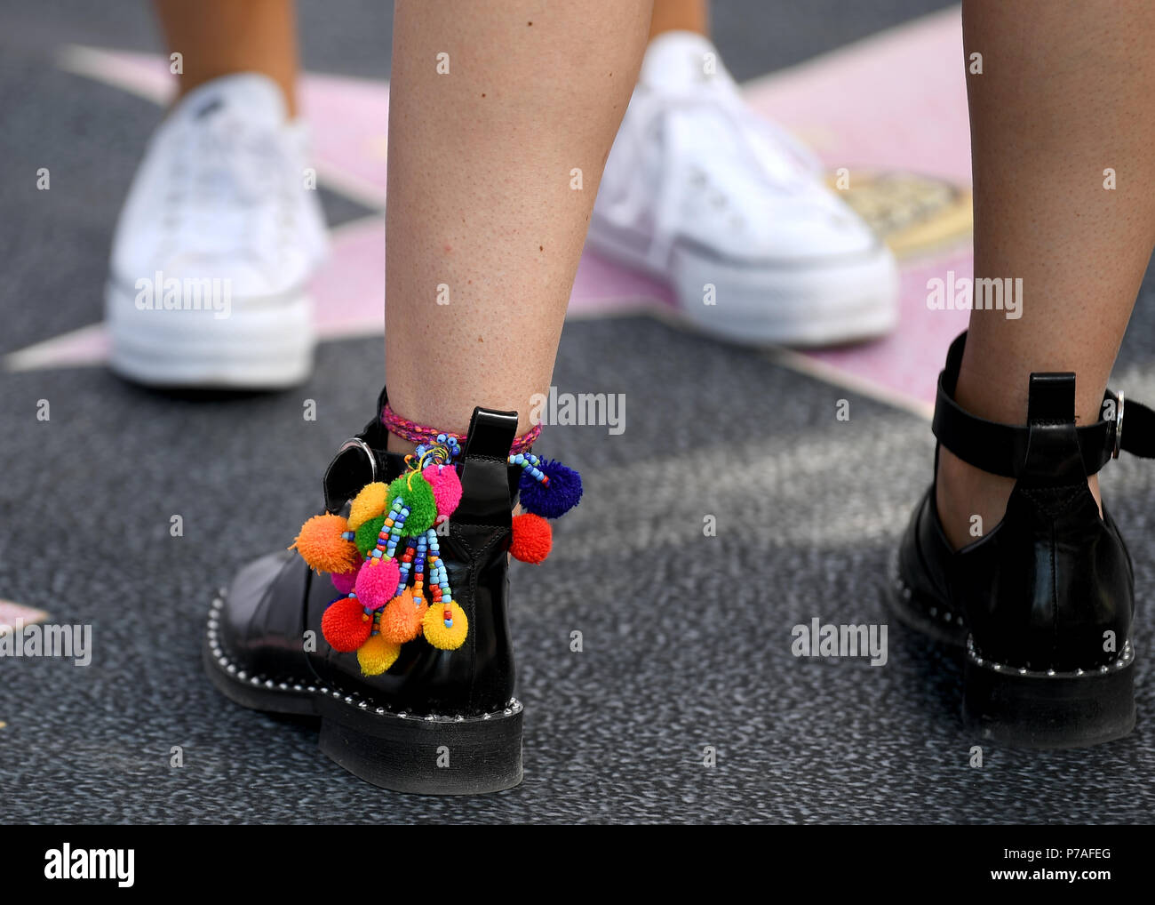 Germany, Berlin. 4th July, 2018. A spectator is wearing colourful shoes ...