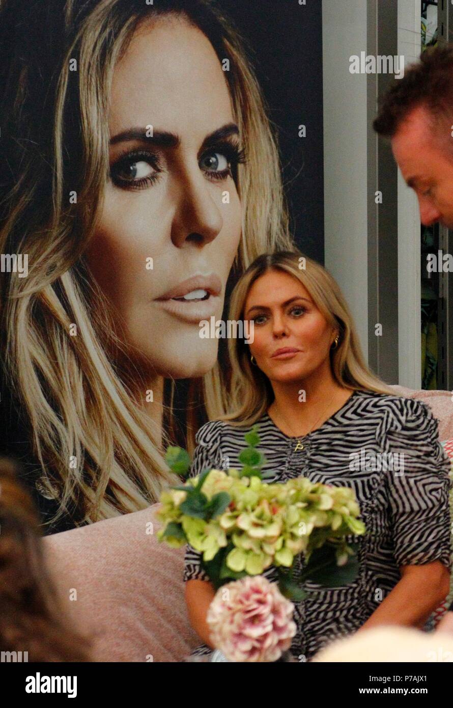 Patsy kensit dress hi-res stock photography and images - Alamy