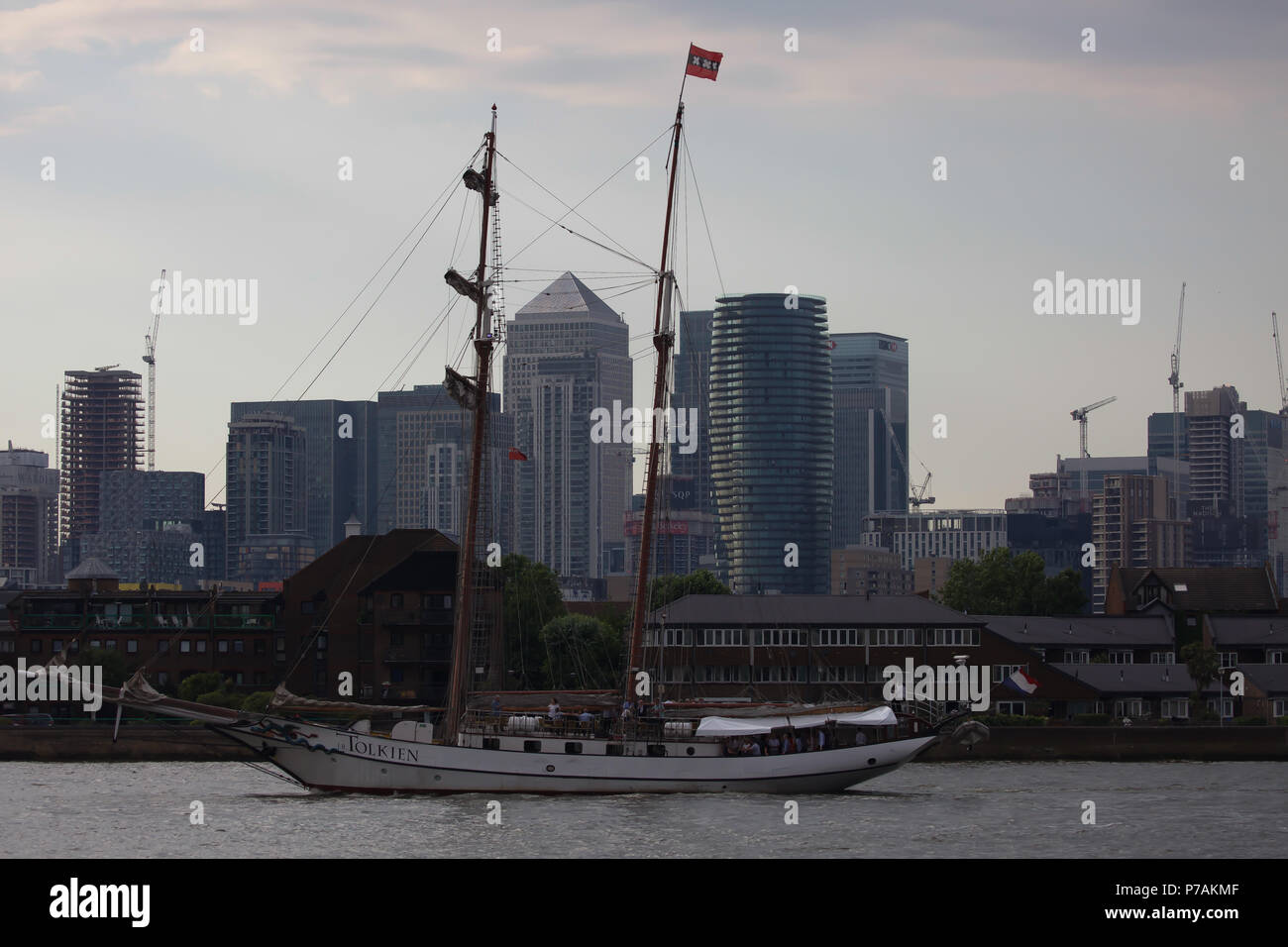 Ship Sailing Through Tower Bridge High Resolution Stock Photography and ...