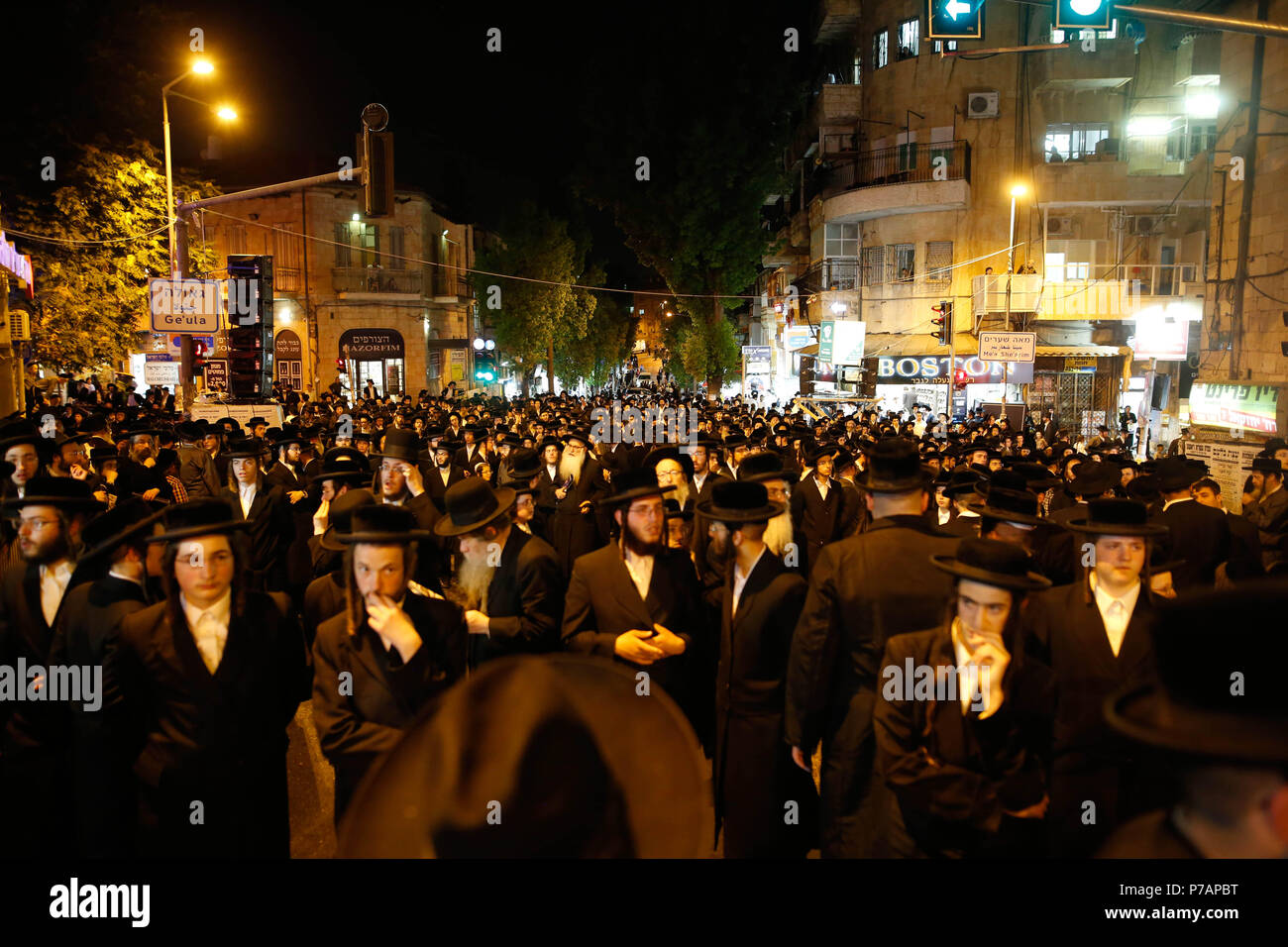 Jerusalem report hi-res stock photography and images - Alamy