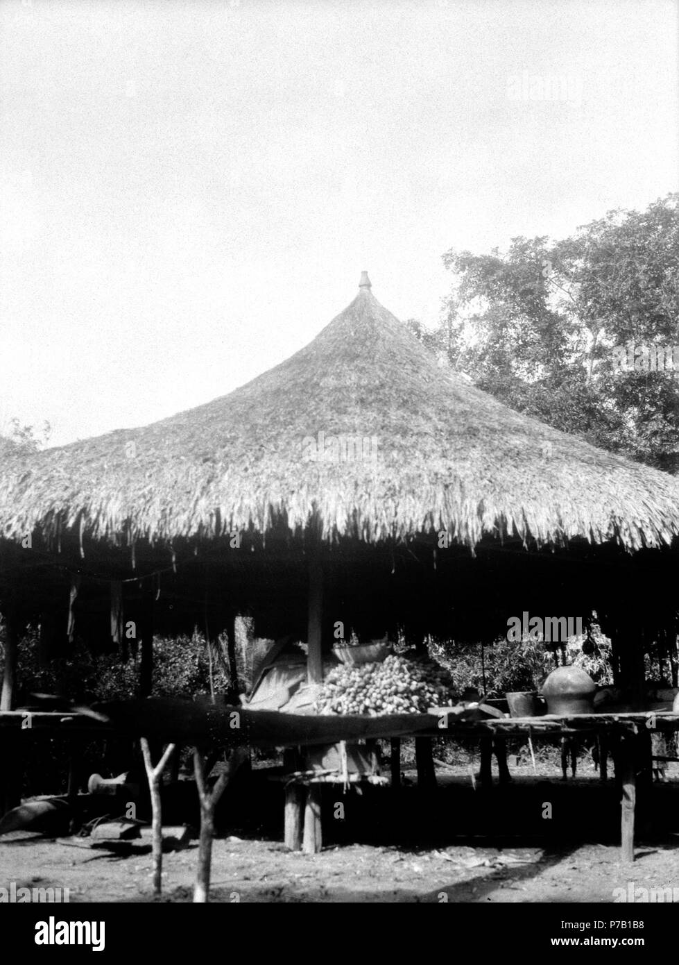 Panama indigenous tribes hi-res stock photography and images - Alamy