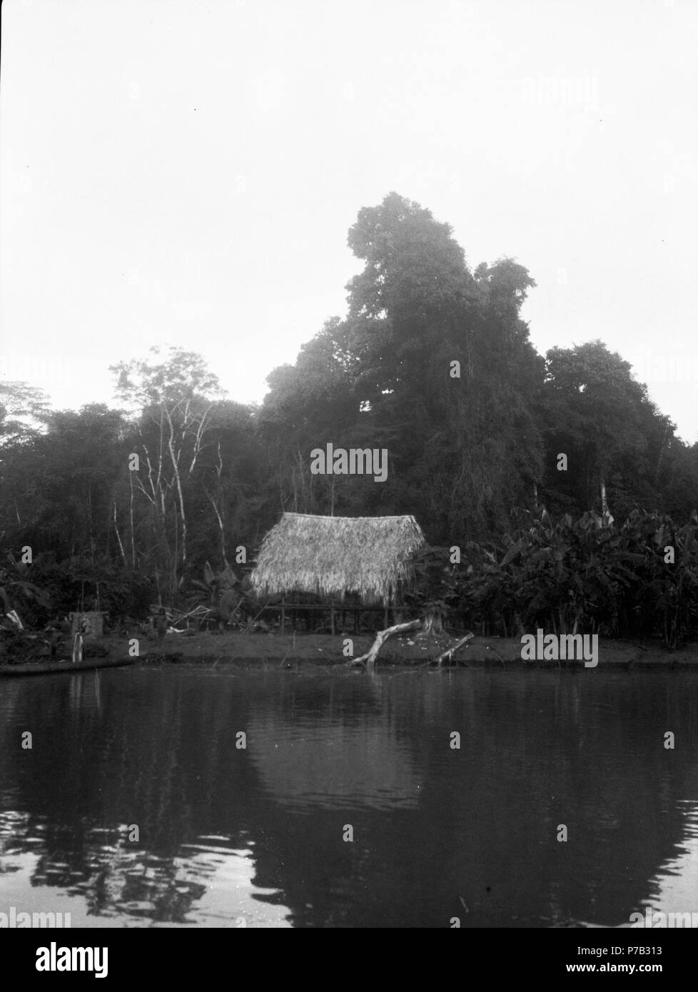 Panama indigenous tribes hi-res stock photography and images - Alamy