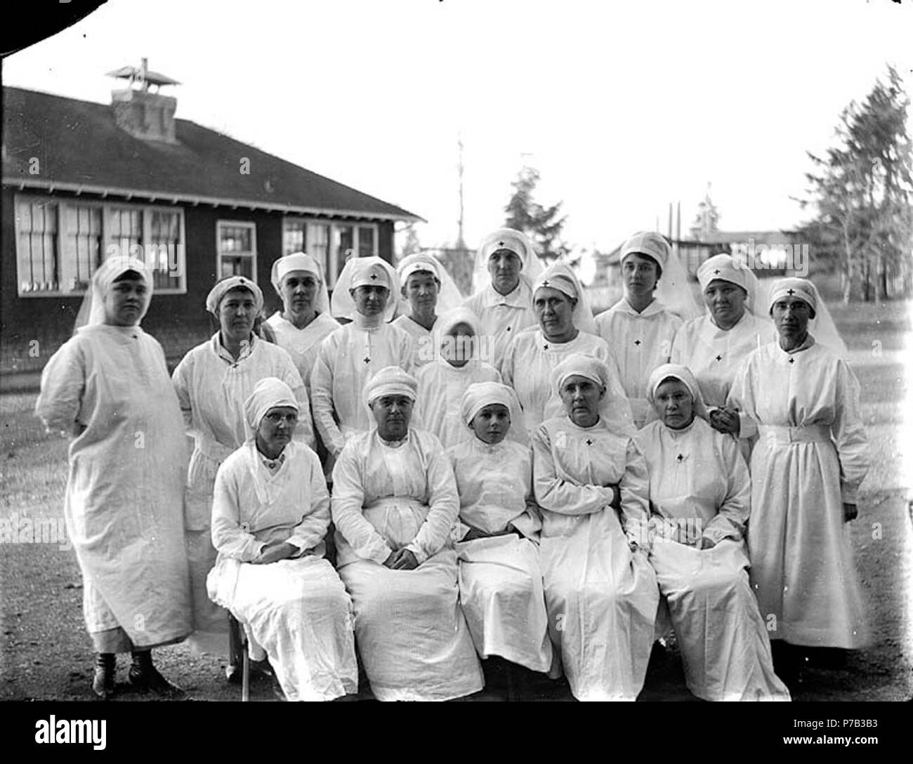 . English: Red Cross nurses during World War I, probably Washington, ca ...