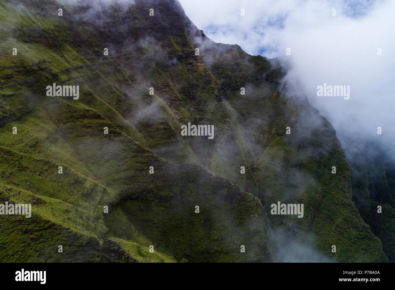 Na pali park aerial hi-res stock photography and images - Alamy