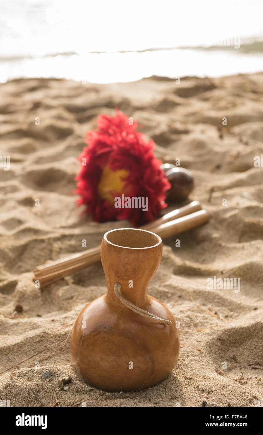 Polynesian flowers hi-res stock photography and images - Alamy