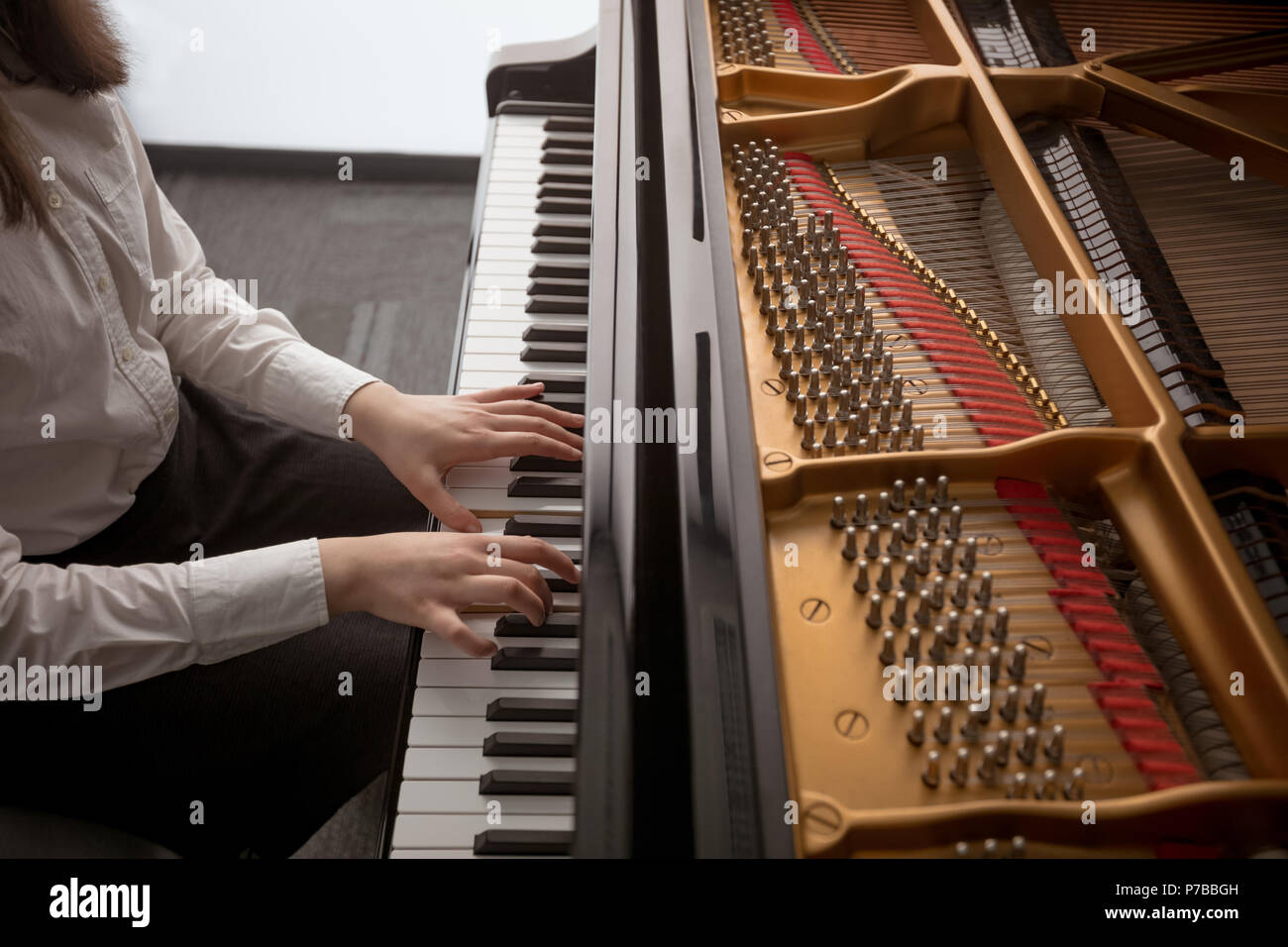 School piano hi-res stock photography and images - Alamy