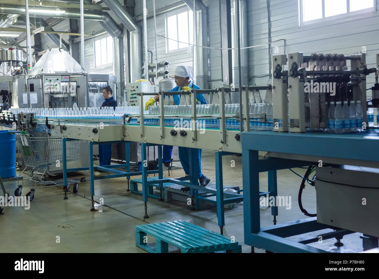 Water factory - Water bottling line for processing and bottling pure ...