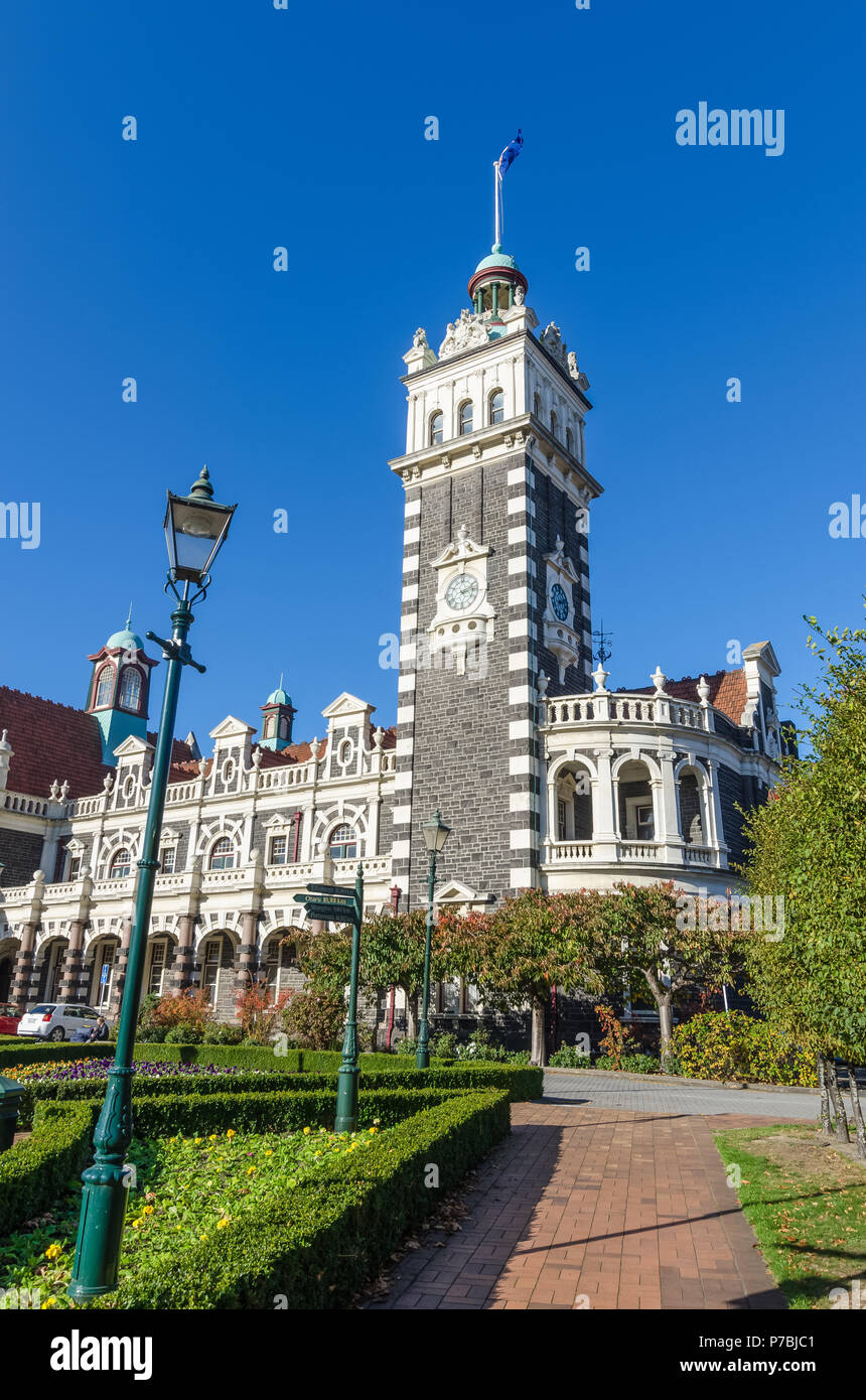 Dunedin station new zealand hi-res stock photography and images - Alamy