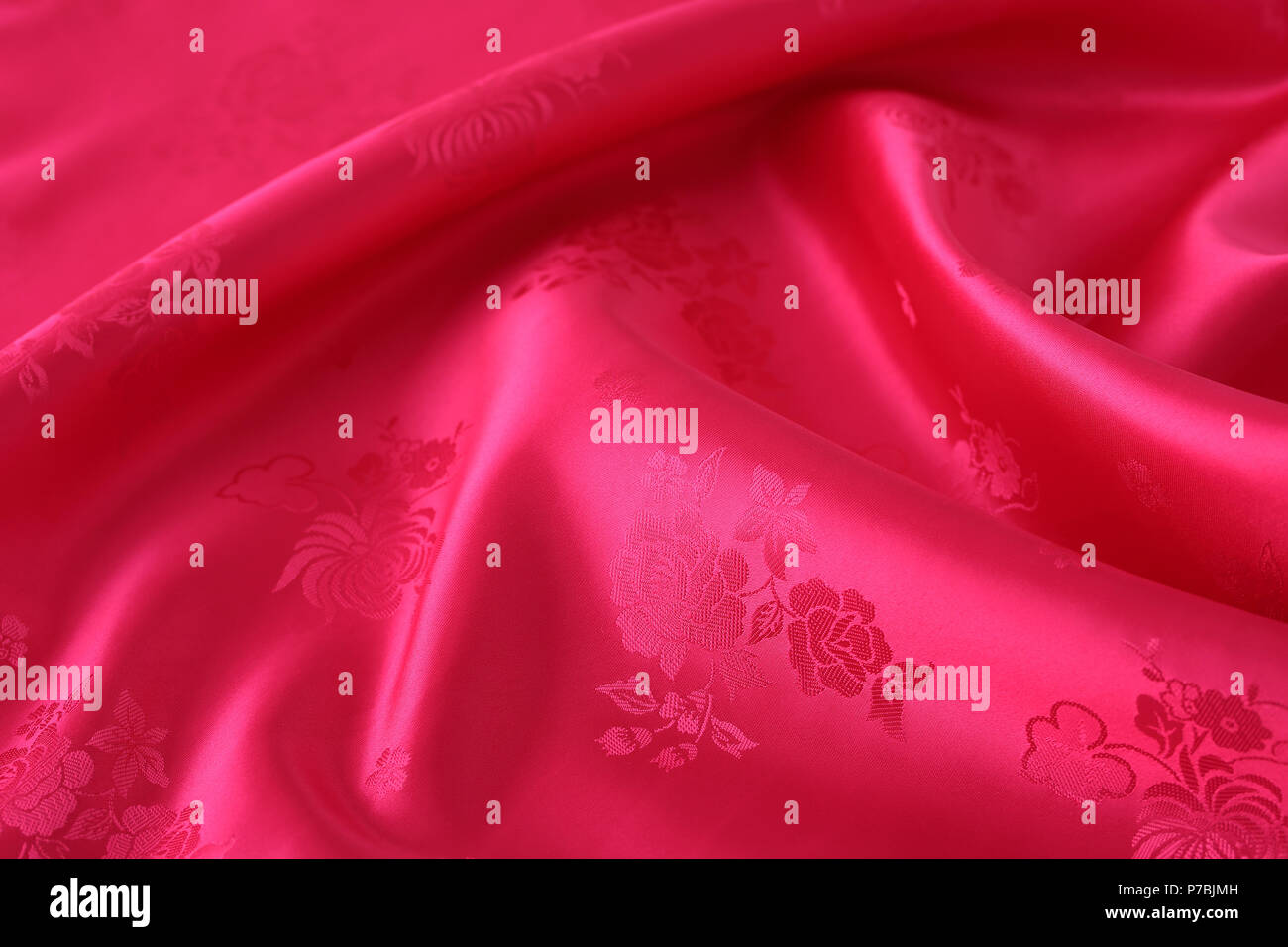 Red silk sheets hi-res stock photography and images - Alamy